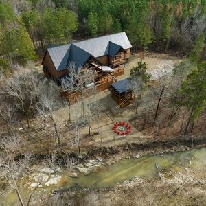 Bravo Cabin Rentals | TravelOK.com - Oklahoma's Official Travel ...