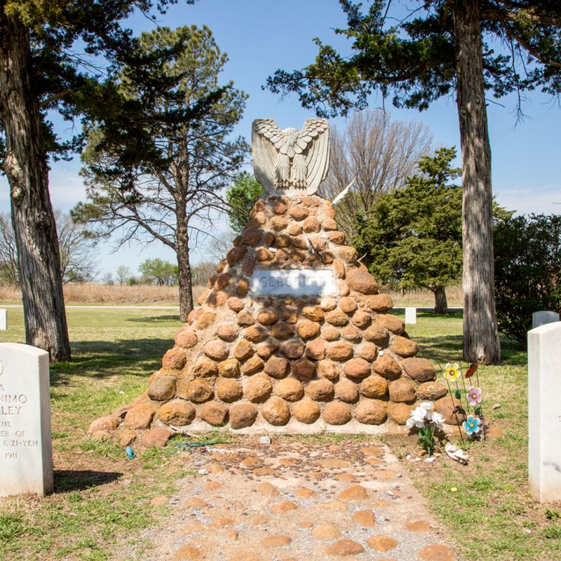 Geronimo's Grave & Beef Creek Apache Cemetery | TravelOK.com - Oklahoma ...