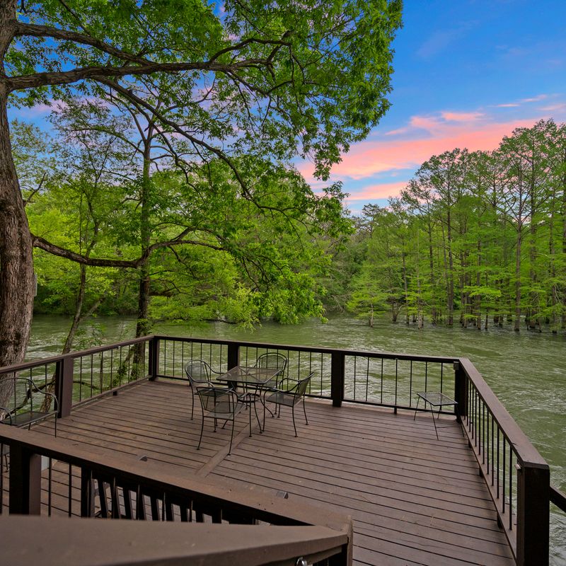 River Top Cabins | TravelOK.com - Oklahoma's Official Travel & Tourism Site