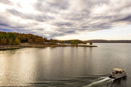 Lake Tenkiller | TravelOK.com - Oklahoma's Official Travel & Tourism Site
