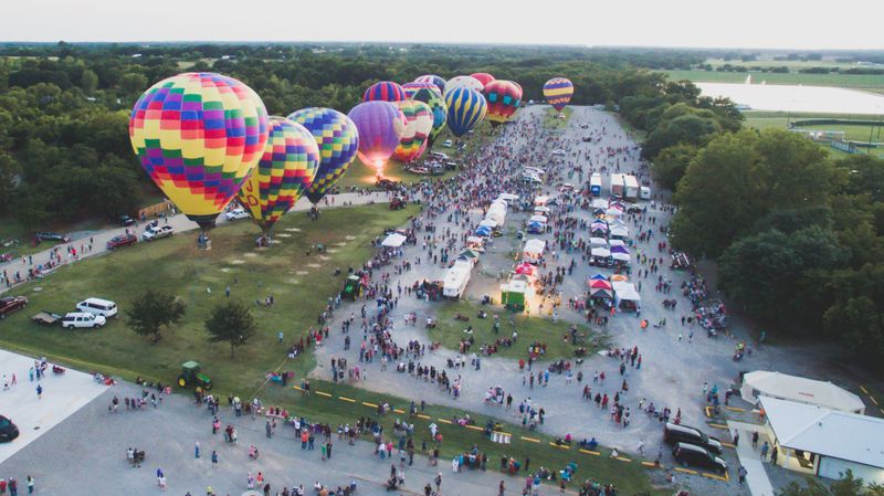 FireLake Fireflight Balloon Festival | TravelOK.com - Oklahoma's ...