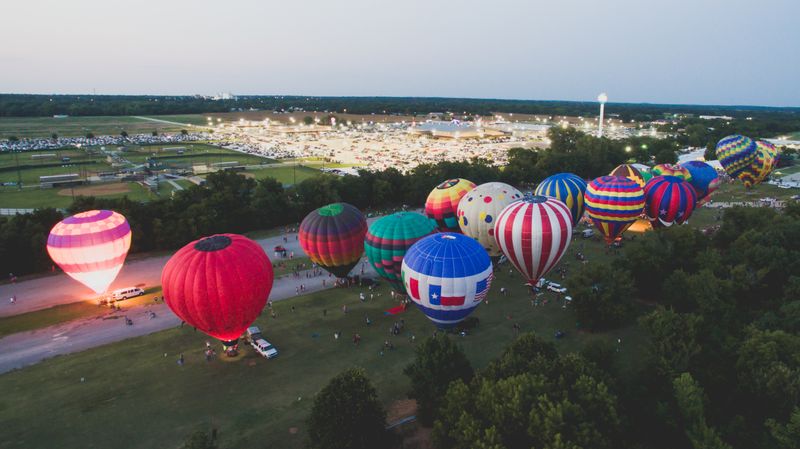 FireLake Fireflight Balloon Festival | TravelOK.com - Oklahoma's ...
