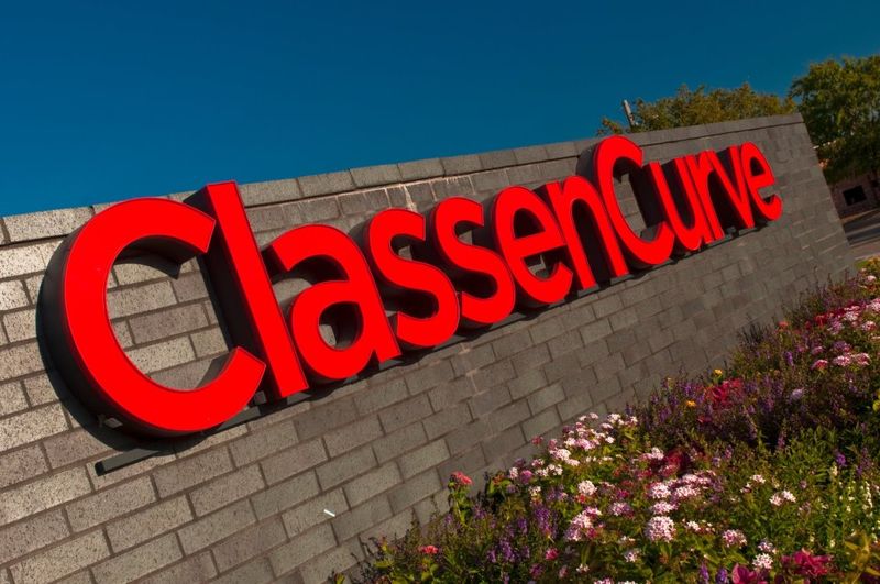 Classen Curve | TravelOK.com - Oklahoma's Official Travel & Tourism Site