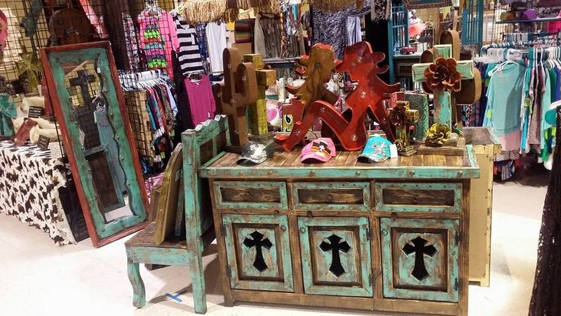 2 Friends & Junk Craft Show | TravelOK.com - Oklahoma's Official Travel ...