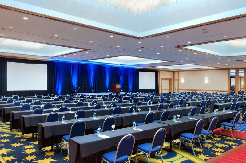Doubletree Hotel at Warren Place | TravelOK.com - Oklahoma's Official ...