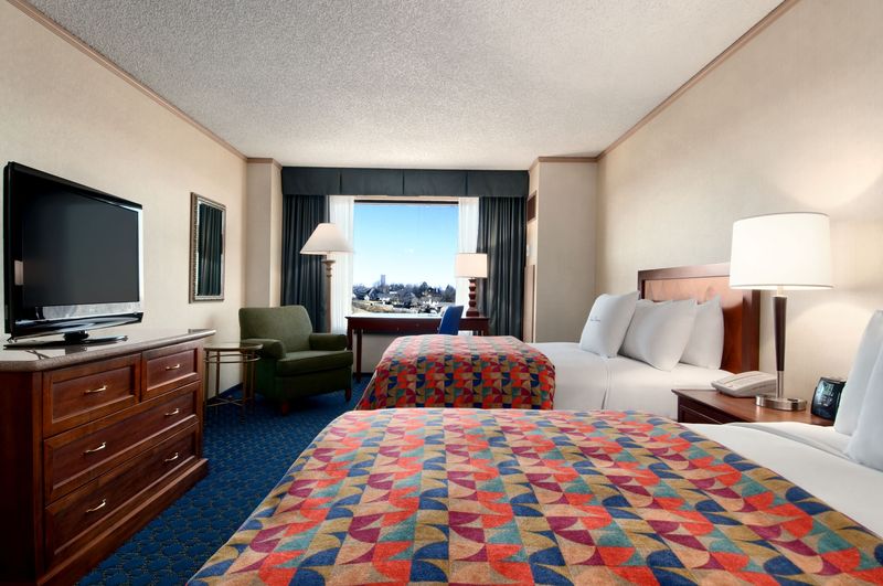 Doubletree Hotel at Warren Place | TravelOK.com - Oklahoma's Official ...