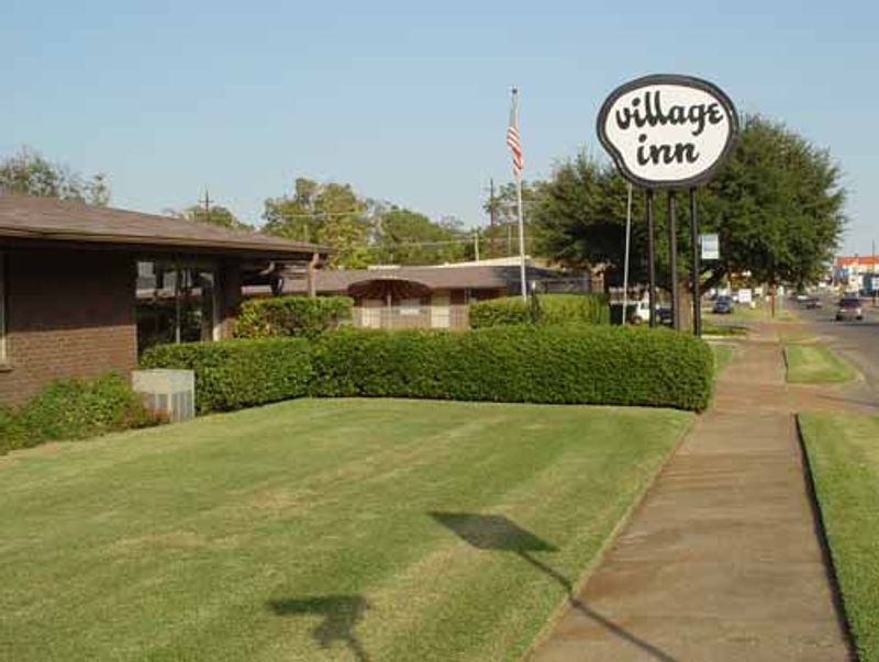 Village Inn Motel | TravelOK.com - Oklahoma's Official Travel & Tourism ...