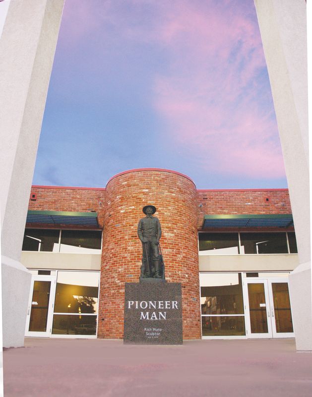 Pioneer Man Statue | TravelOK.com - Oklahoma's Official Travel ...