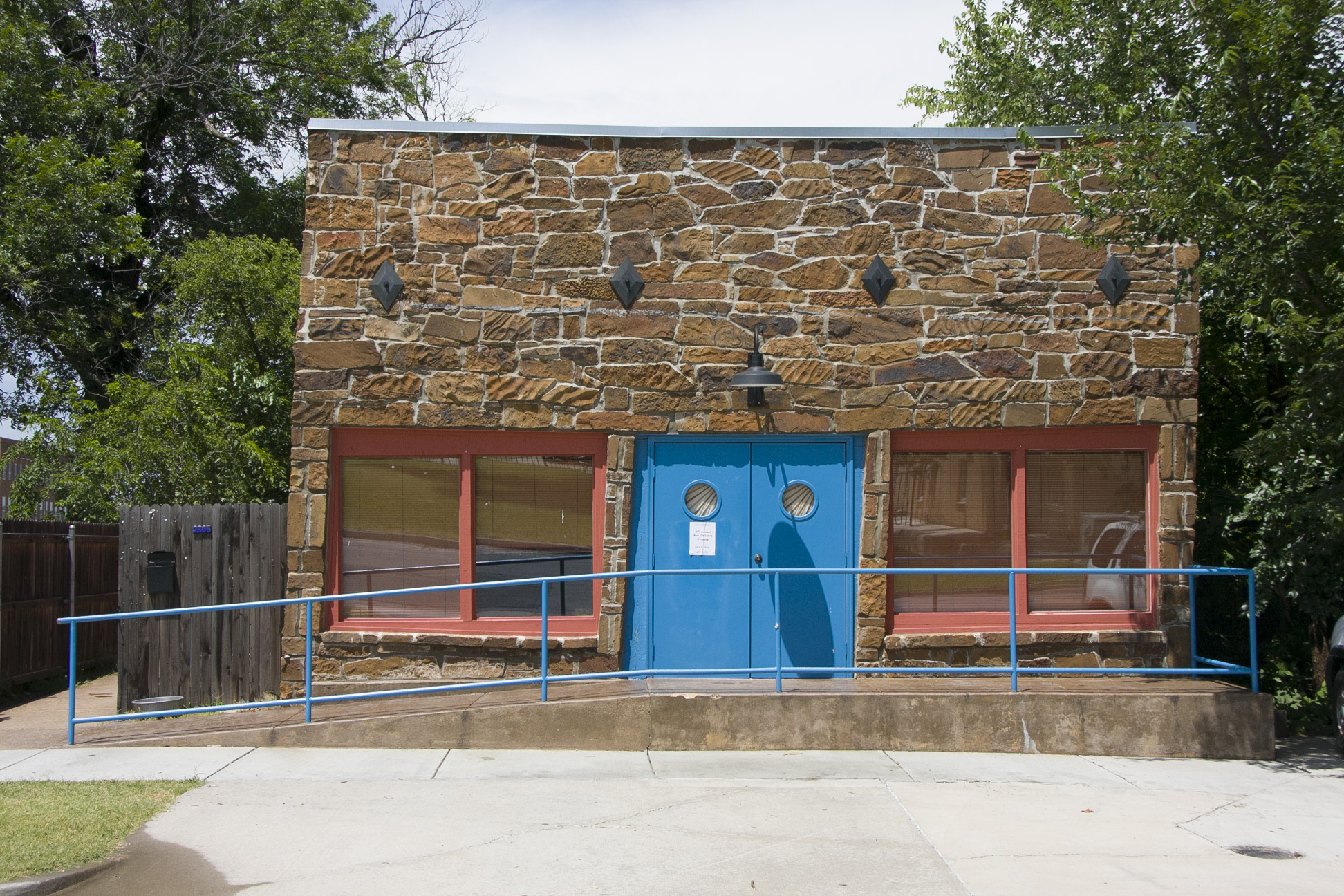 Oklahoma Music Trail: The Blue Door | TravelOK.com - Oklahoma's ...